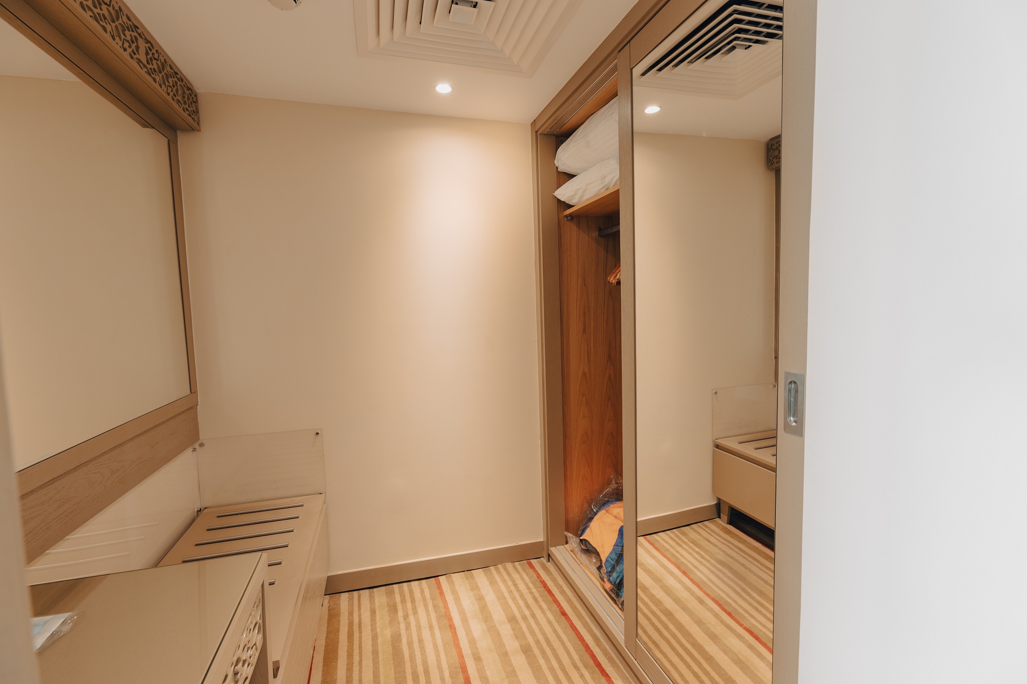 Nebu Nile Cruise - Tour to Egypt