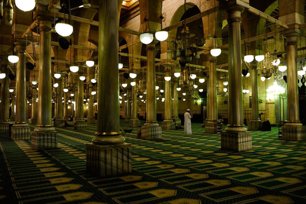 Al Hussein Mosque Cairo - Tour To Egypt