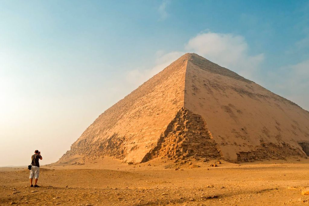 Bent Pyramid Facts | Bent pyramid of Sneferu - Tour To Egypt