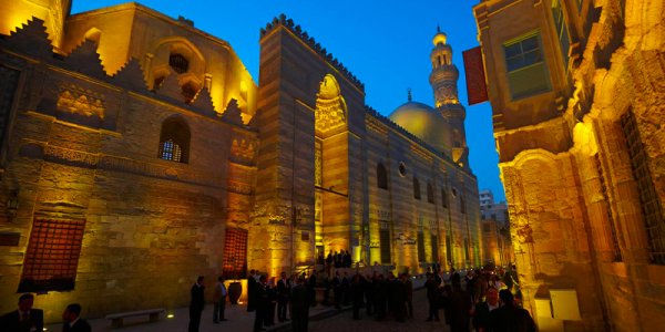 Cairo At Night: Where Dreams Illuminate in Cairo Nightlife